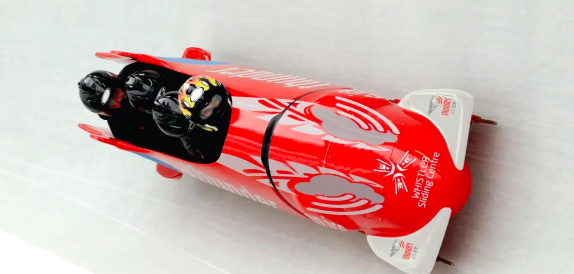 Bobsleeën samen met een professionele bobslee piloot in Whistler